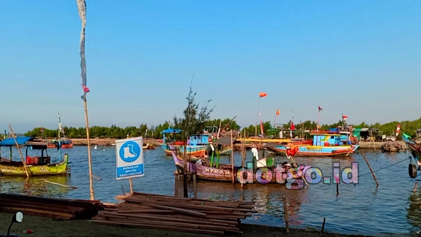 Wallpaper Pemandangan Nelayan - Andira Gambar