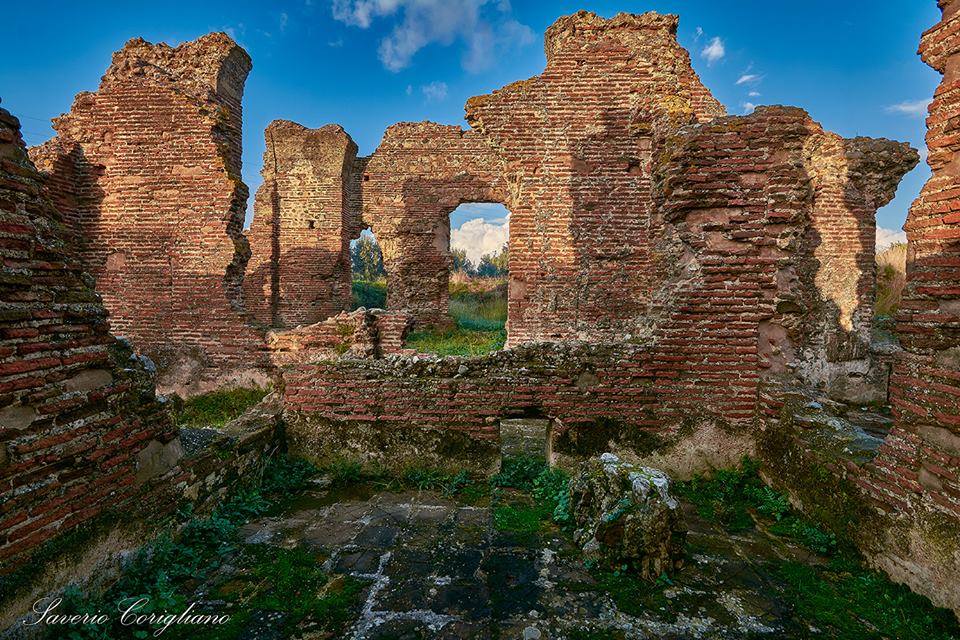 Le Terme romane di Acconia di Curinga. L'edificio termale risale al III ...