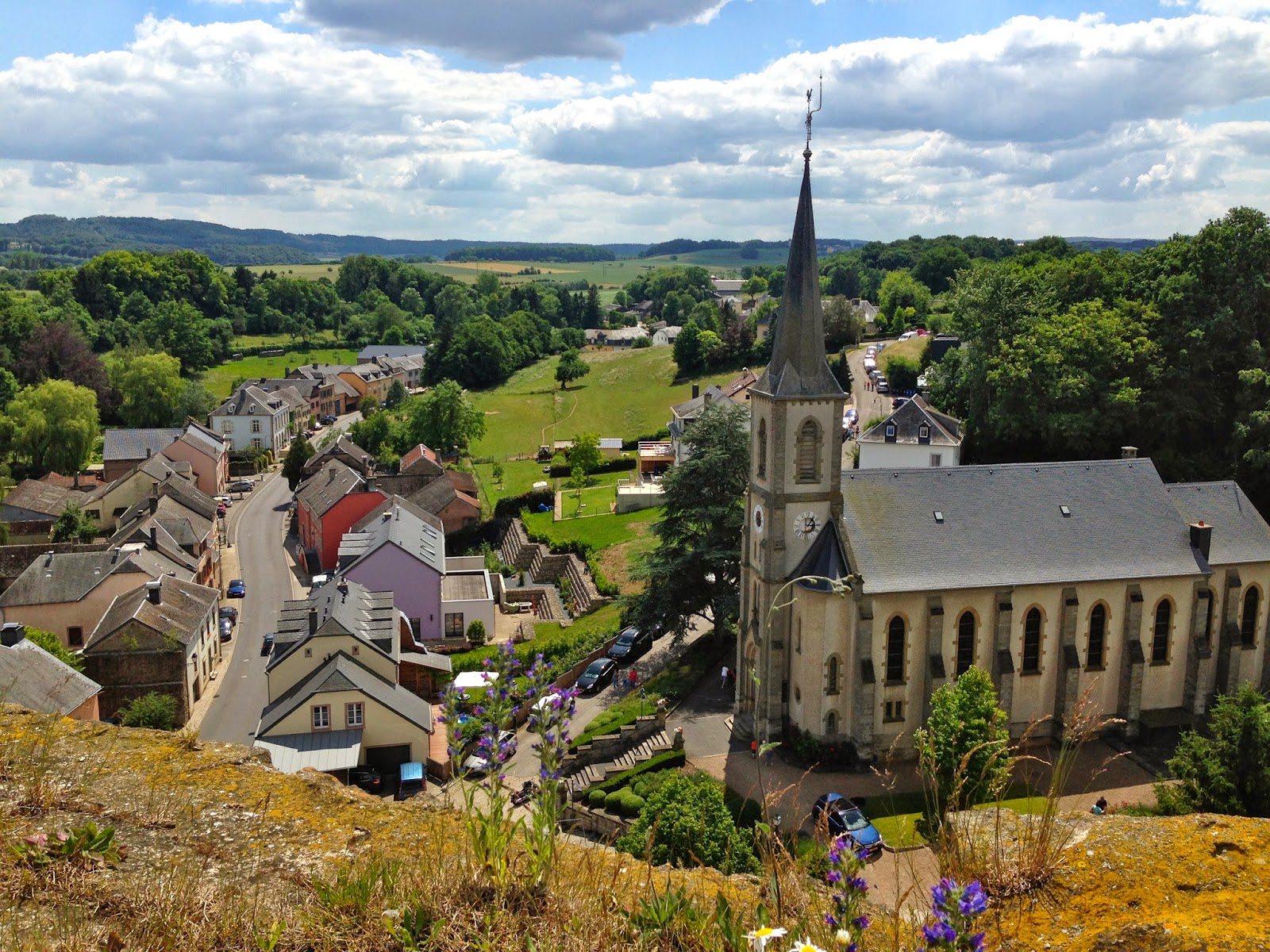 The Ts: Castles of Luxembourg: Useldange