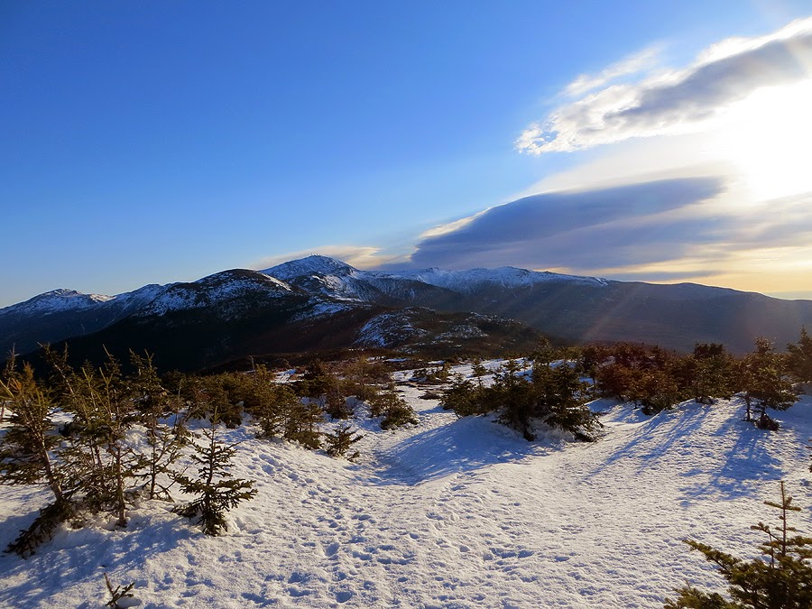 Hiking in the White Mountains: Roaming Around the Snowfields of the ...