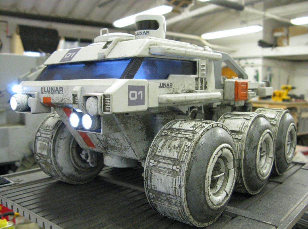 Movie Miniatures: Behind the Scenes: Steve Howarth's Moon Miniatures