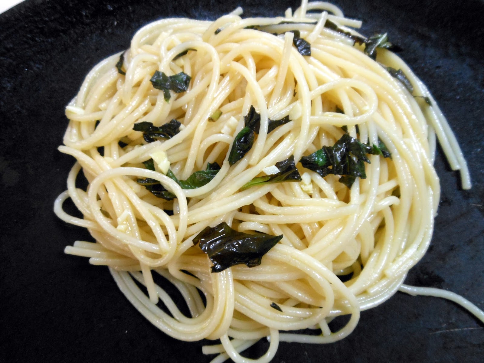 Salt and Pepper (With a Lot of Spice!): Easy Peasy Spaghetti