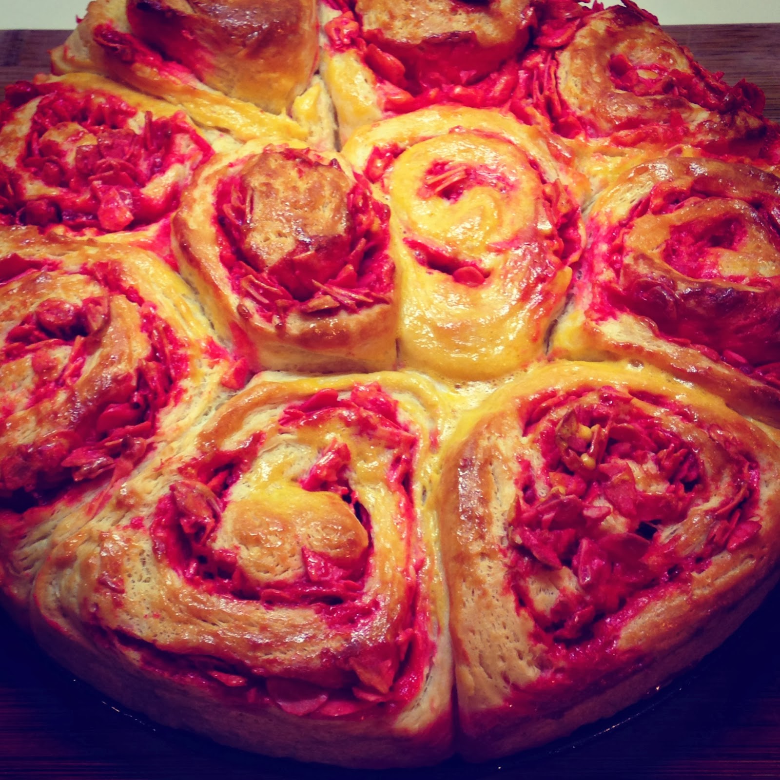 Aylin The Cook...: BRIOCHE PRALINE (TATLI ÇİÇEK EKMEK)*