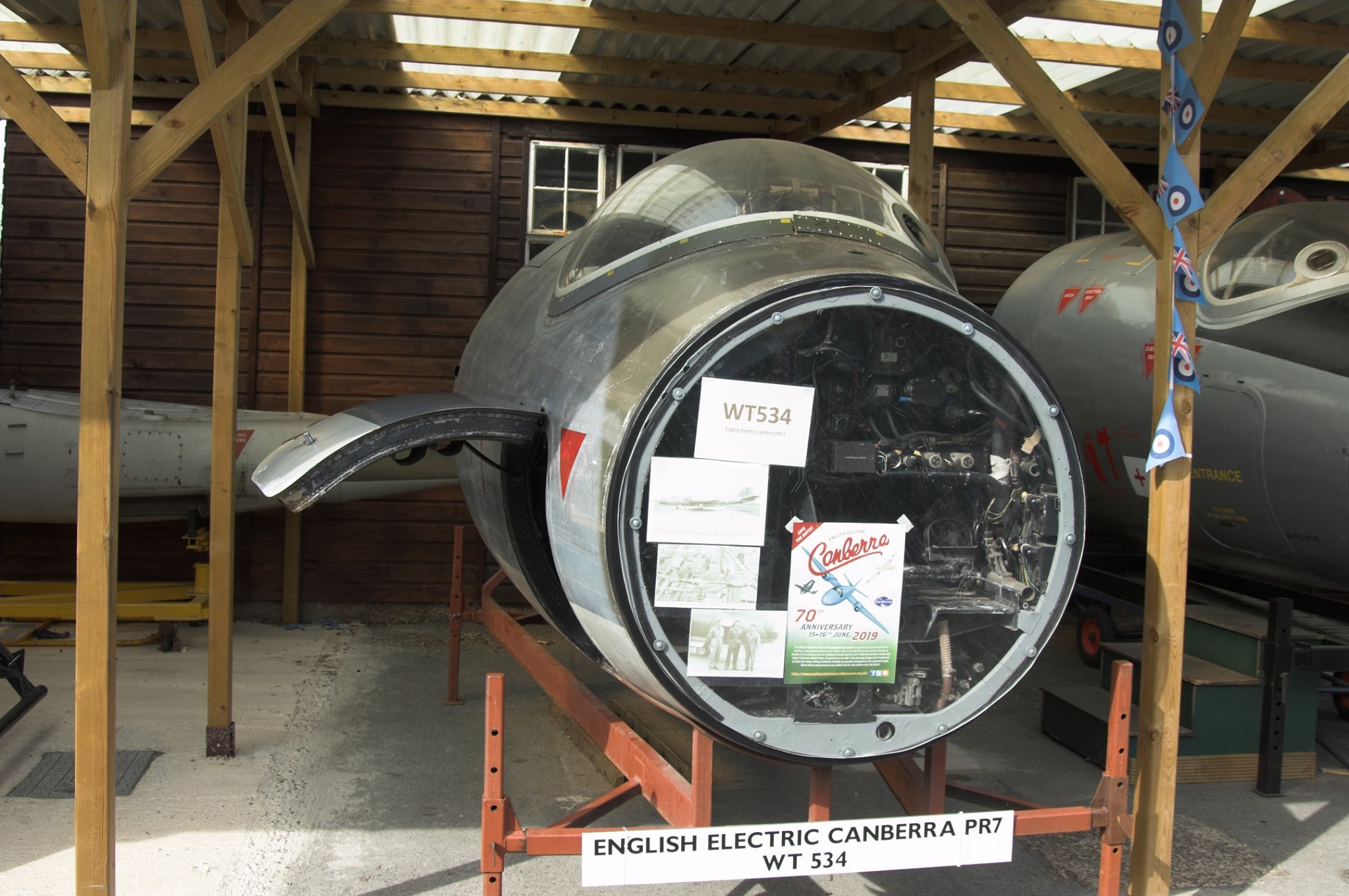 Olivers Aviation Corner: RAF Maintenance serials 8500M - 8599M.