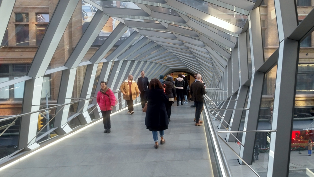 Toronto Grand Prix Tourist - A Toronto Blog: Skybridge open in the ...