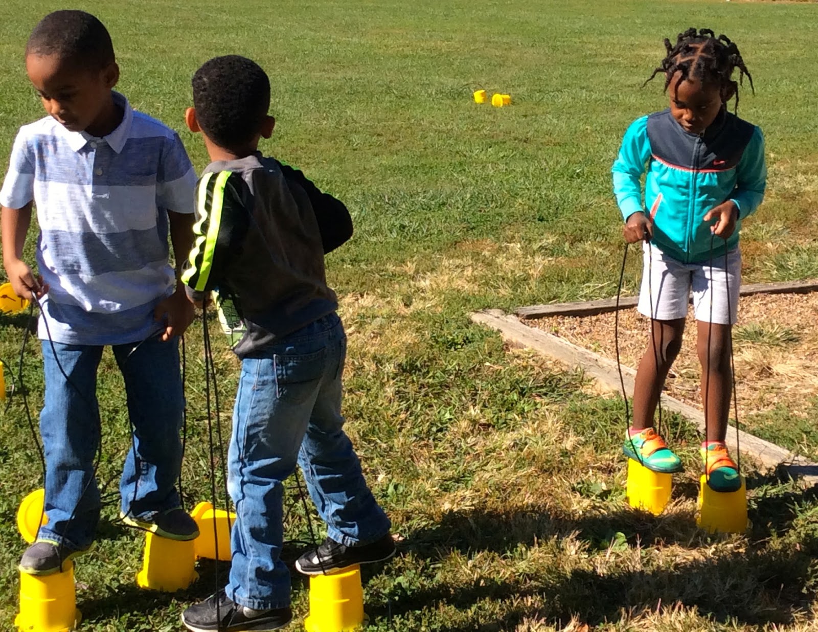 atonement-lutheran-preschool-4-year-olds-on-the-playground
