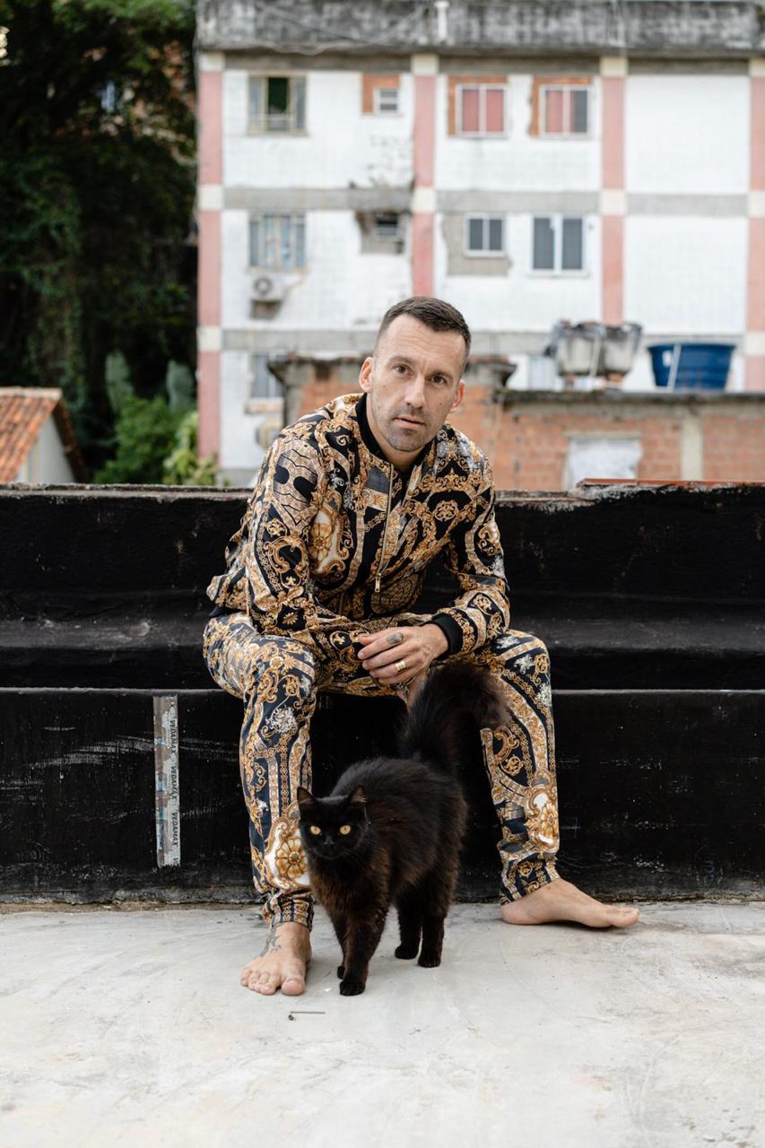 ACONTECE: Apresentador francês Benjamin Cano indica sete lugares na ...