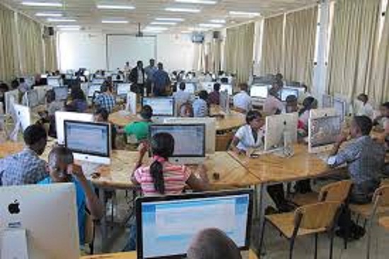 DIFFICULTIES IN TEACHING COMPUTER STUDIES IN SECONDARY SCHOOL IN NIGERIA DIFFICULTIES IN TEACHING COMPUTER STUDIES IN SECONDARY SCHOOL IN NIGERIA