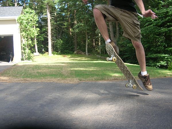 Mundo skate: COMO ANDAR E FAZER MANOBRAS NO SKATE