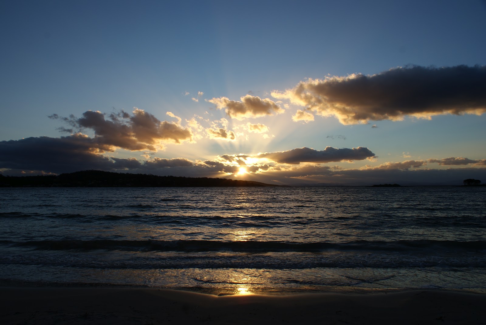 Nele & Andrew Around Oz