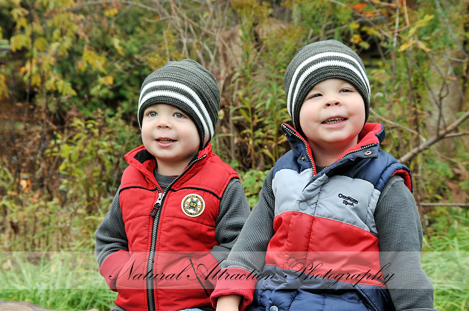 Natural Attraction Photography: I love catching kisses!