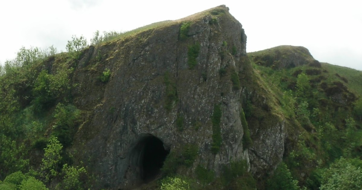 thefuzzysasquatch: Derbyshire Bone Caves 6: Thor's Cave