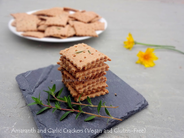 Amaranth and Garlic Crackers (Vegan and Gluten-Free) | Ambrosia