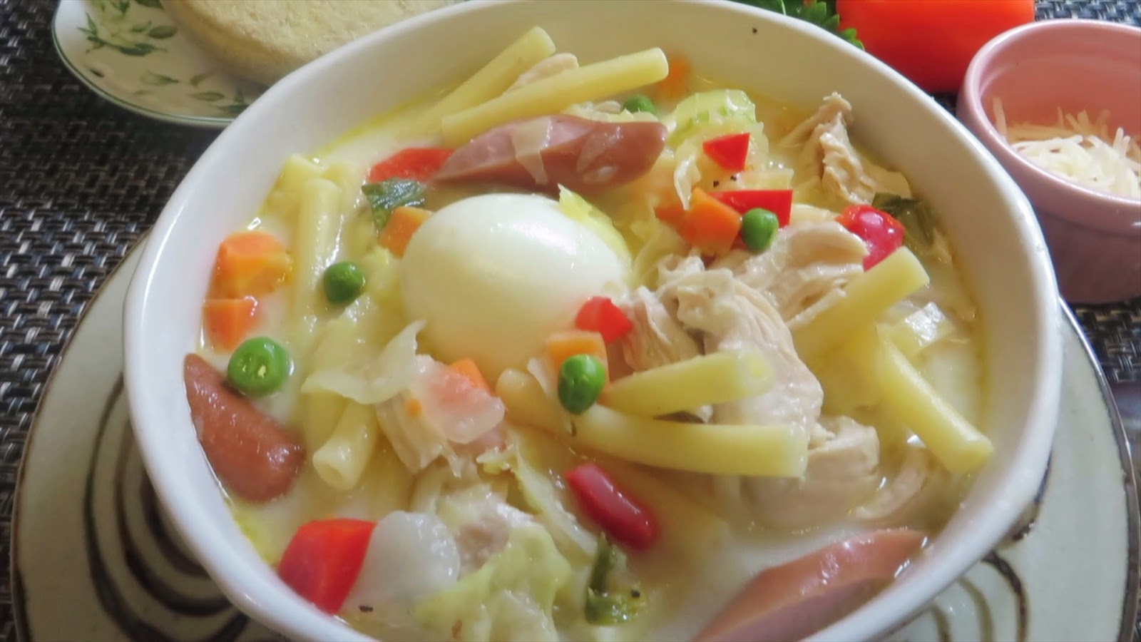 LUWEEH KITCHEN : Chicken Sopas ( with Egg and Sausage)