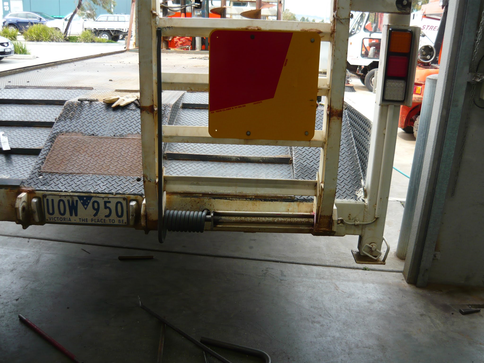 CHRISTIE PACIFIC CASE HISTORY: Spring Loaded loading ramps - Fabrication.