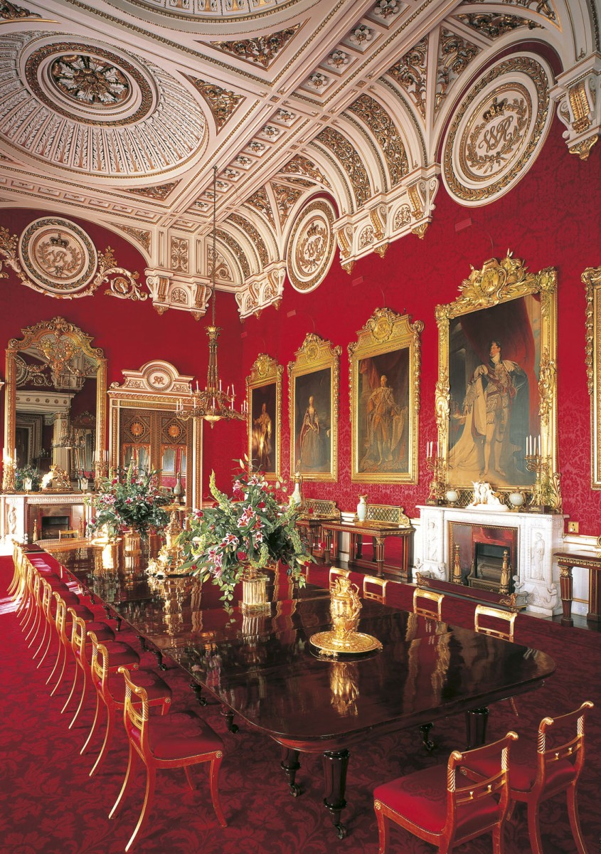 Buckingham Palace: The Most Beautiful Palace in The World | Mathias Sauer