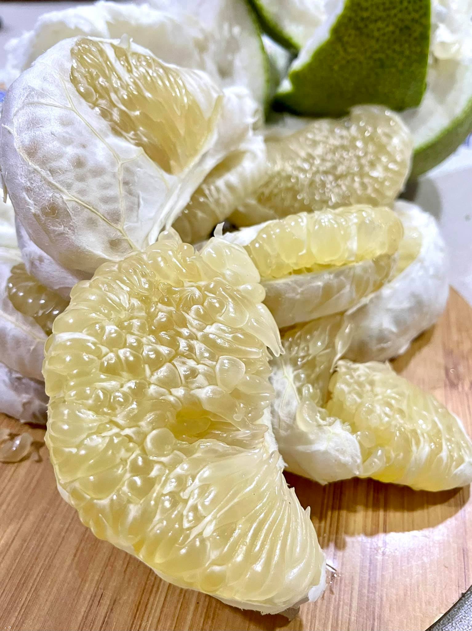 WORDLESS WEDNESDAY - LIMAU BARLI