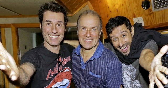 Notas Musicais: Capital finaliza álbum de inéditas gravado no estúdio ...