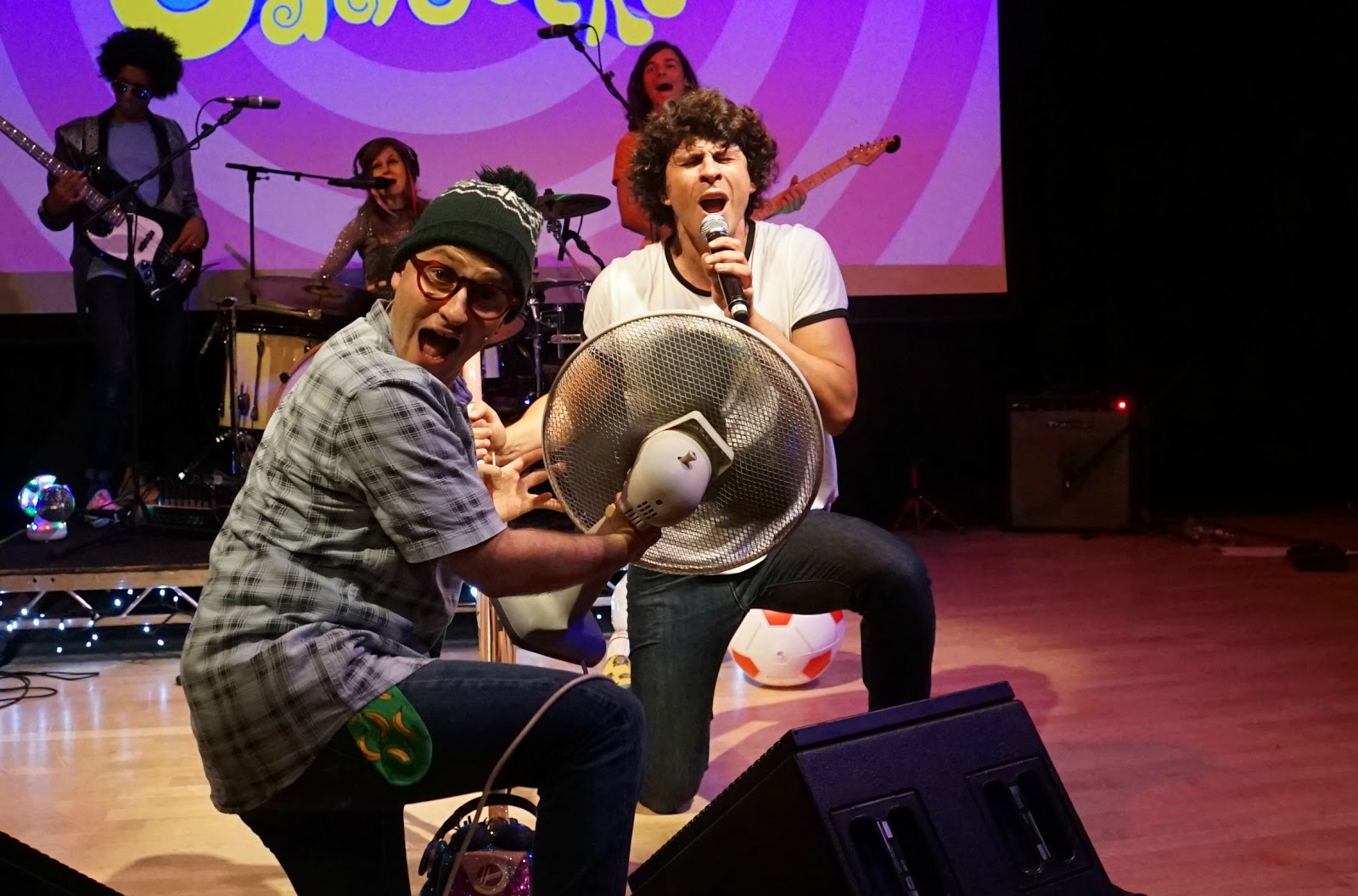 Entertaining Elliot: Andy & The Odd Socks Launch Show - London October 2017