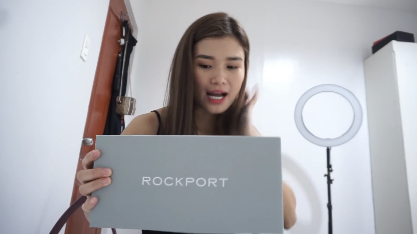 Ex Flight Attendant Jen Barangan just got a new job! ~ The Pader Ex Flight Attendant Jen Barangan just got a new job! ~ The Pader