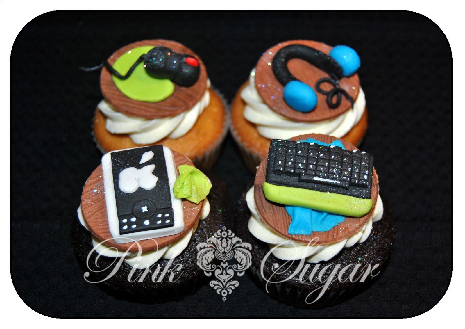 Pink Sugar: Computer Designer Cupcakes...