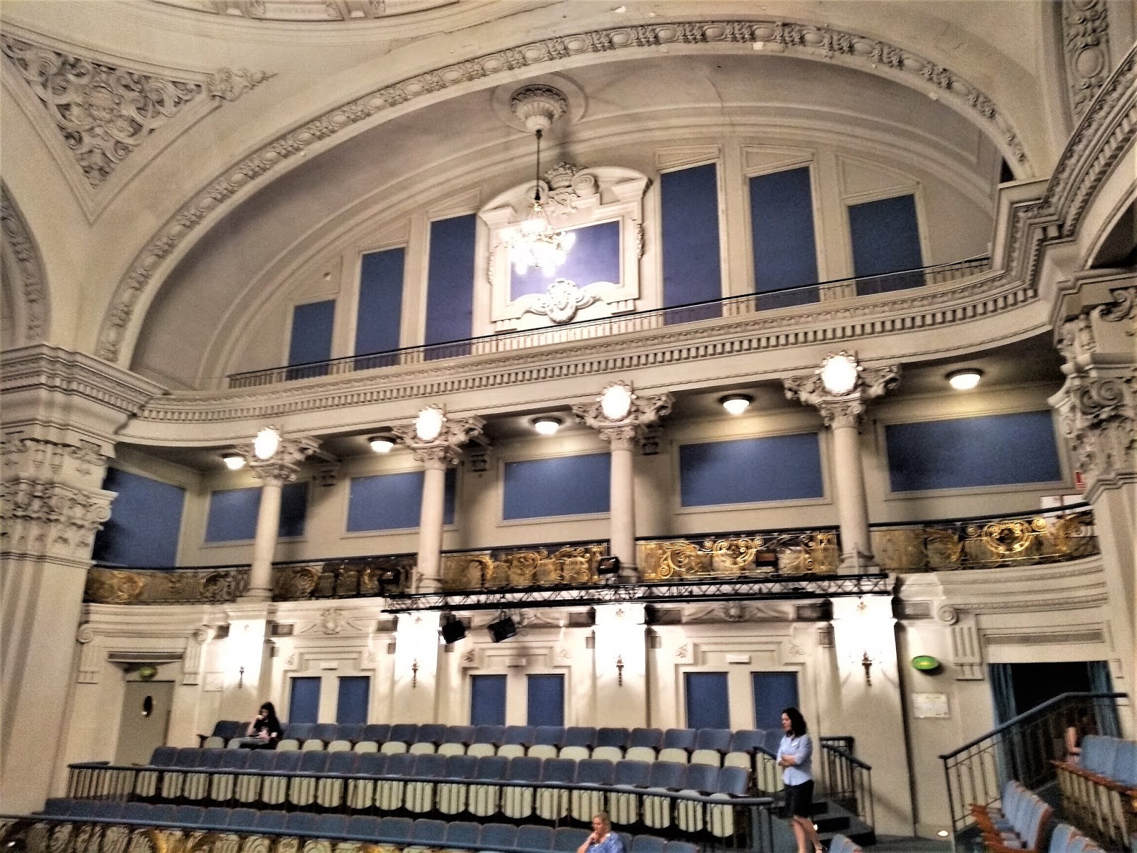 Redescubriendo Barcelona y más allá: 12/07/2019 El Coliseum II: Interior