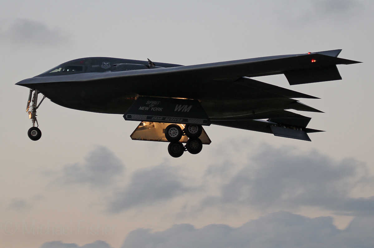 Legendary Moments in Military Aviation: B-2A Stealth bomber operations ...