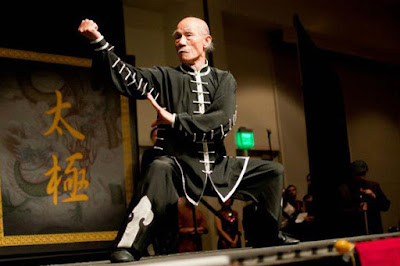 Qigong Healing: The Way to a New Body Mind : Watch Grandmaster Pui Chan ...