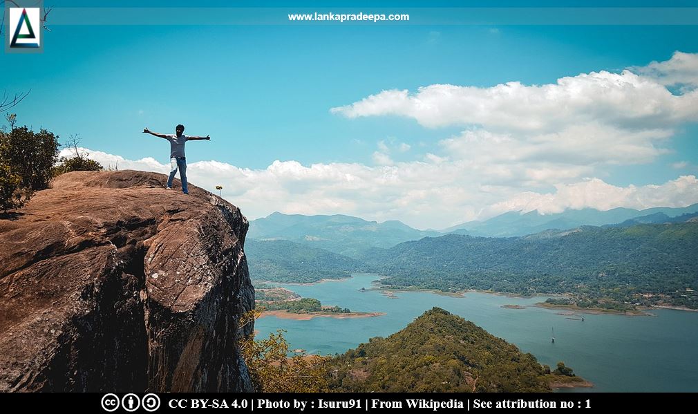 Pettigala (Kandy) | Place to Hike & Camping in Sri Lanka | Lanka Pradeepa
