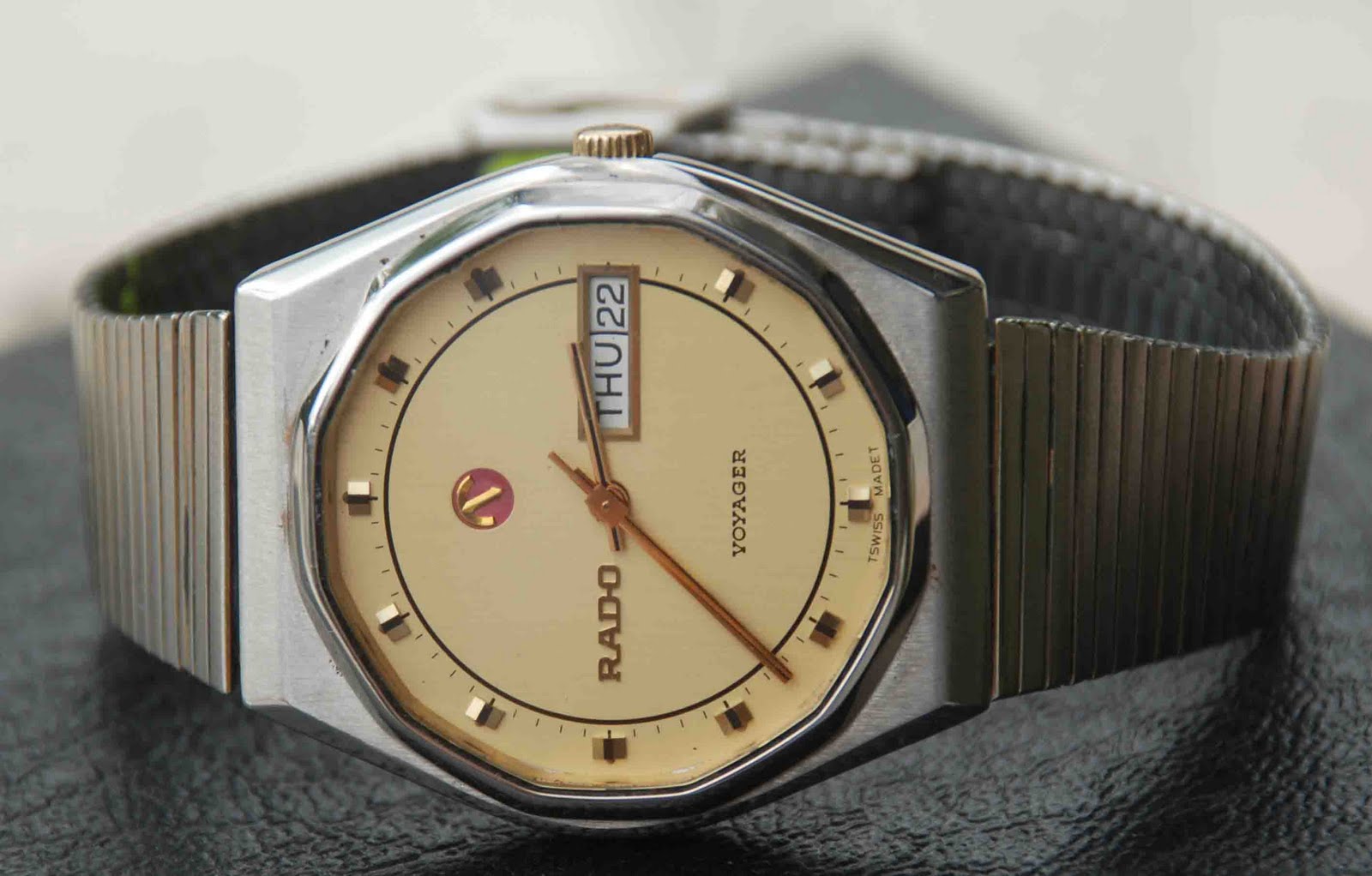 Haizul-Antique: JAM RADO VOYAGER RM360