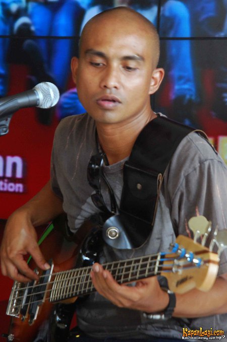 Biografi Slank ~ Discuss About Everything