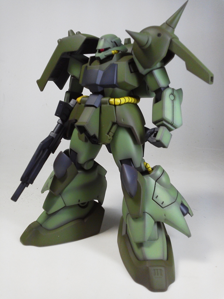 Zaku IV - GunplaMania