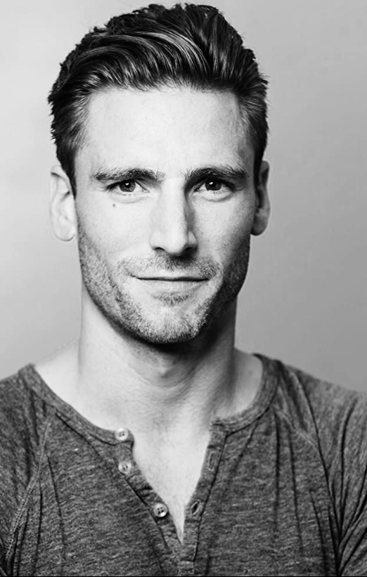 C'est un beau téléfilm : Noël et Romance...Chrisnow: Andrew Walker