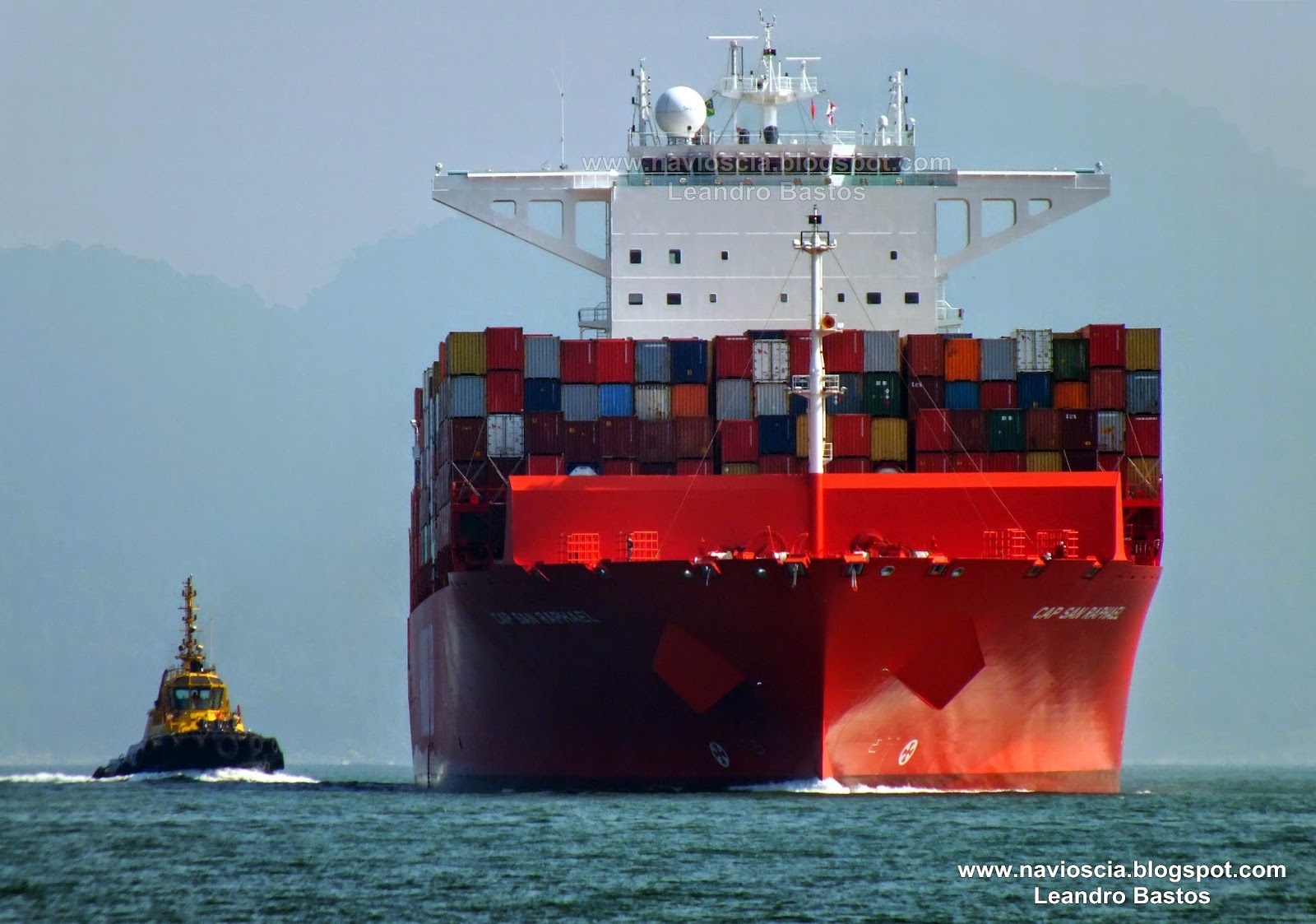 Navios de Santos & CIA: Navio CAP SAN RAPHAEL