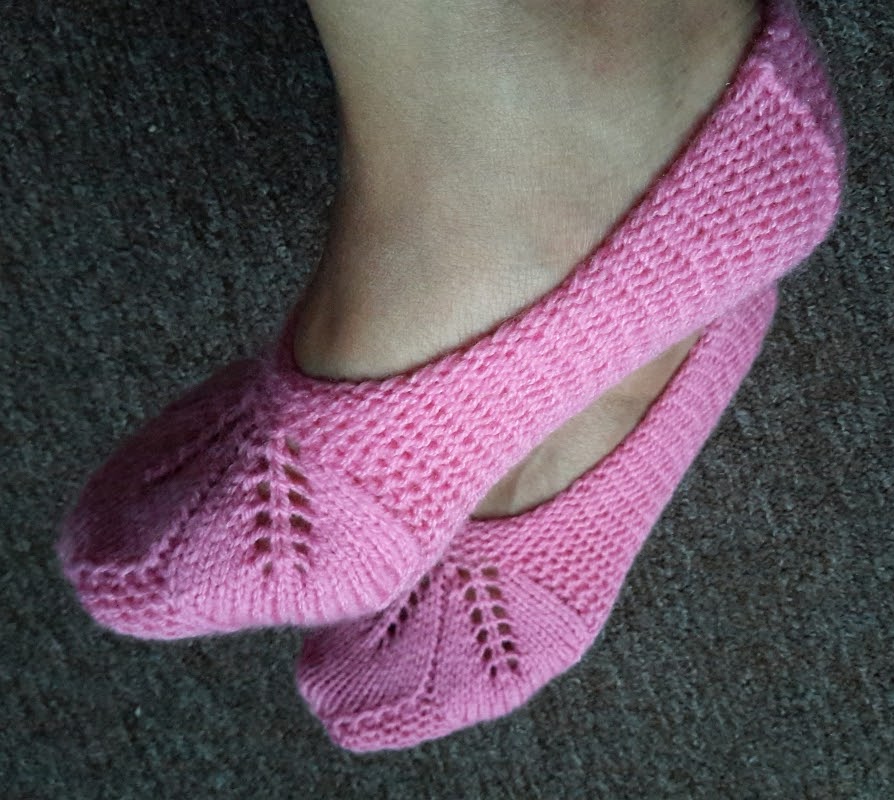 Anything Creative: Pink Seamless Slipper