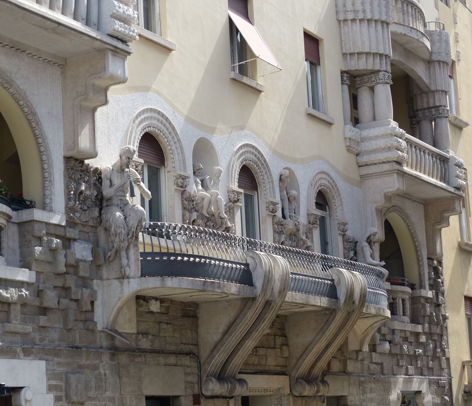 spazi di architettura: Trieste Liberty