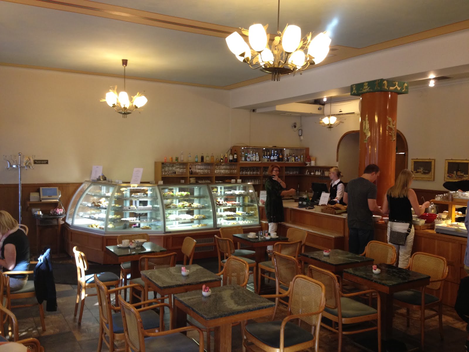 Daily Dinners @ Saila & Jérôme's: cafe Ekberg 3.8.2012