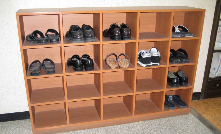 Galeri Contoh Desain Rak Sepatu Terbaru 2015 | tscribbles