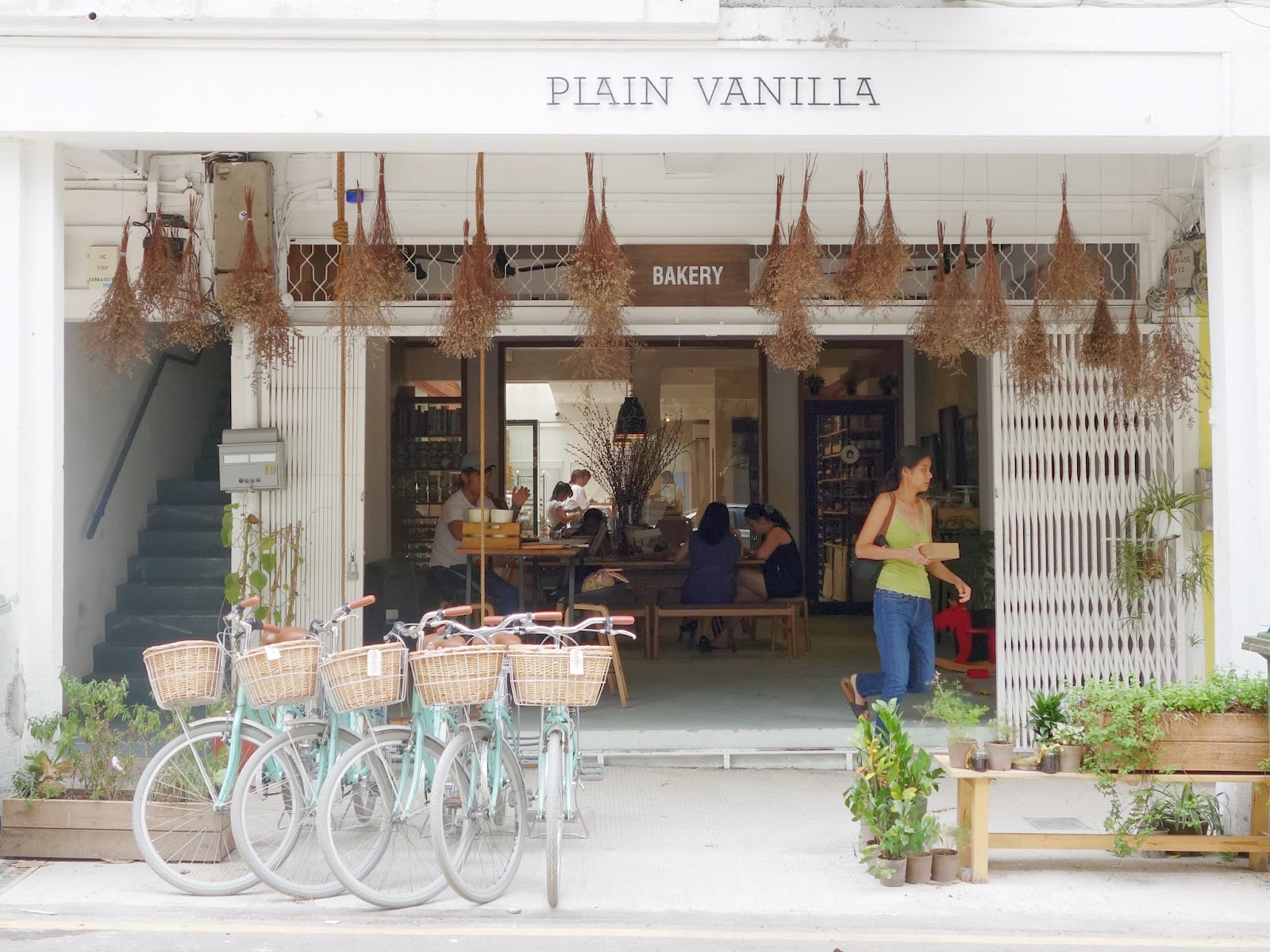 PinkyPiggu: Plain Vanilla Bakery @ Tiong Bahru ~ Best Cupcakes In ...