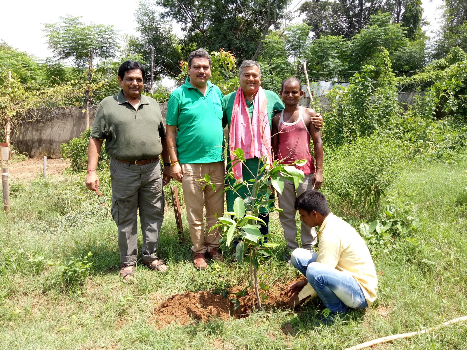 SELF SUSTAINABLE COMMUNITY