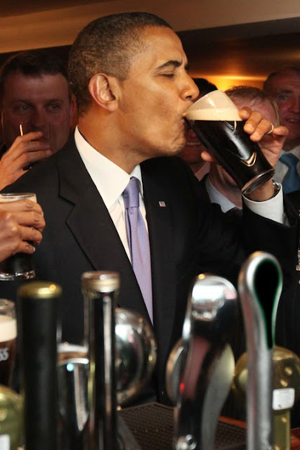 OKE NAPA: Obama Drinking Guiness Stout In Ireland