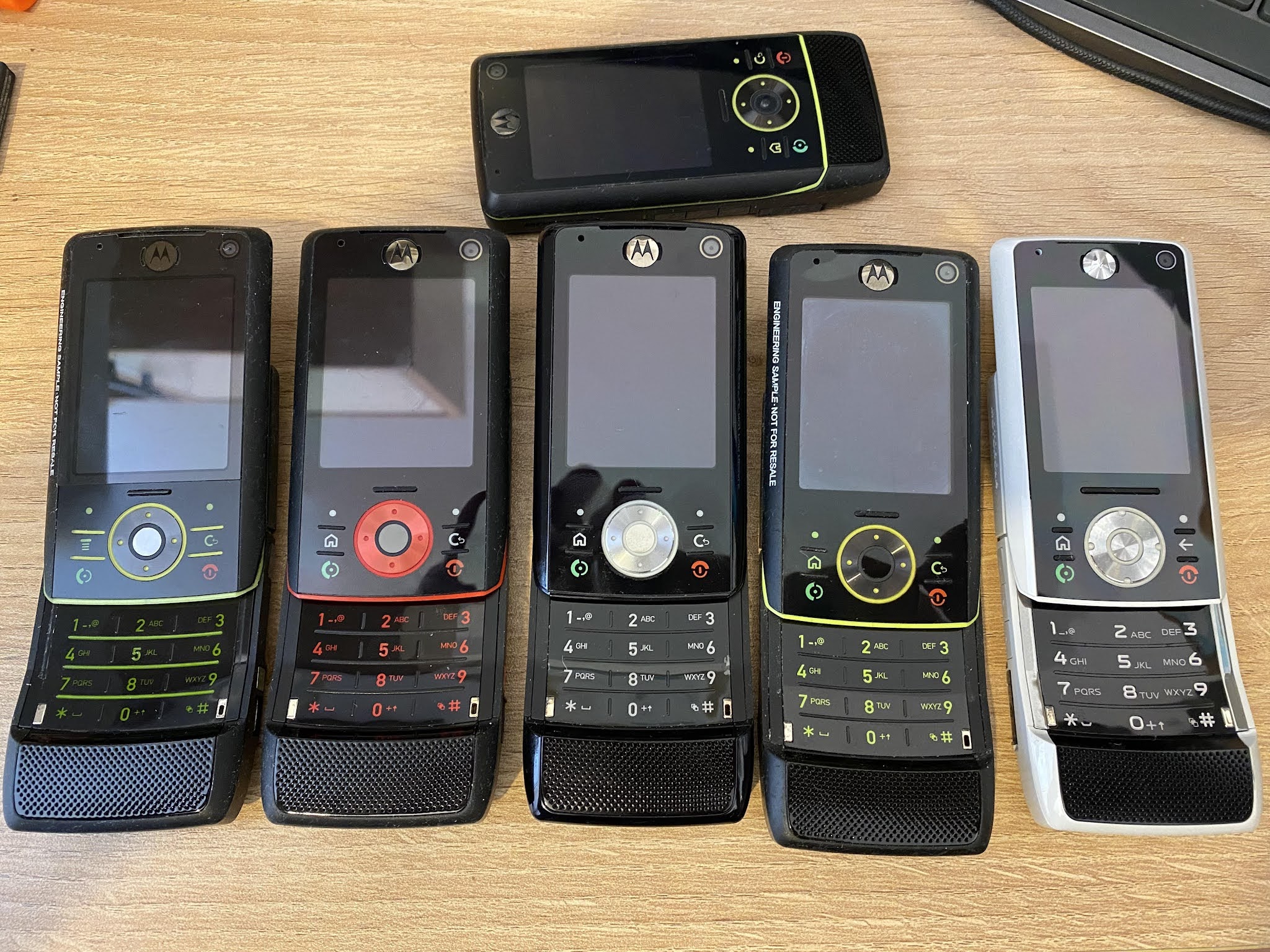 [Exclusive] RARE early-in-the-making Motorola Z8 and Z10 prototypes in ...