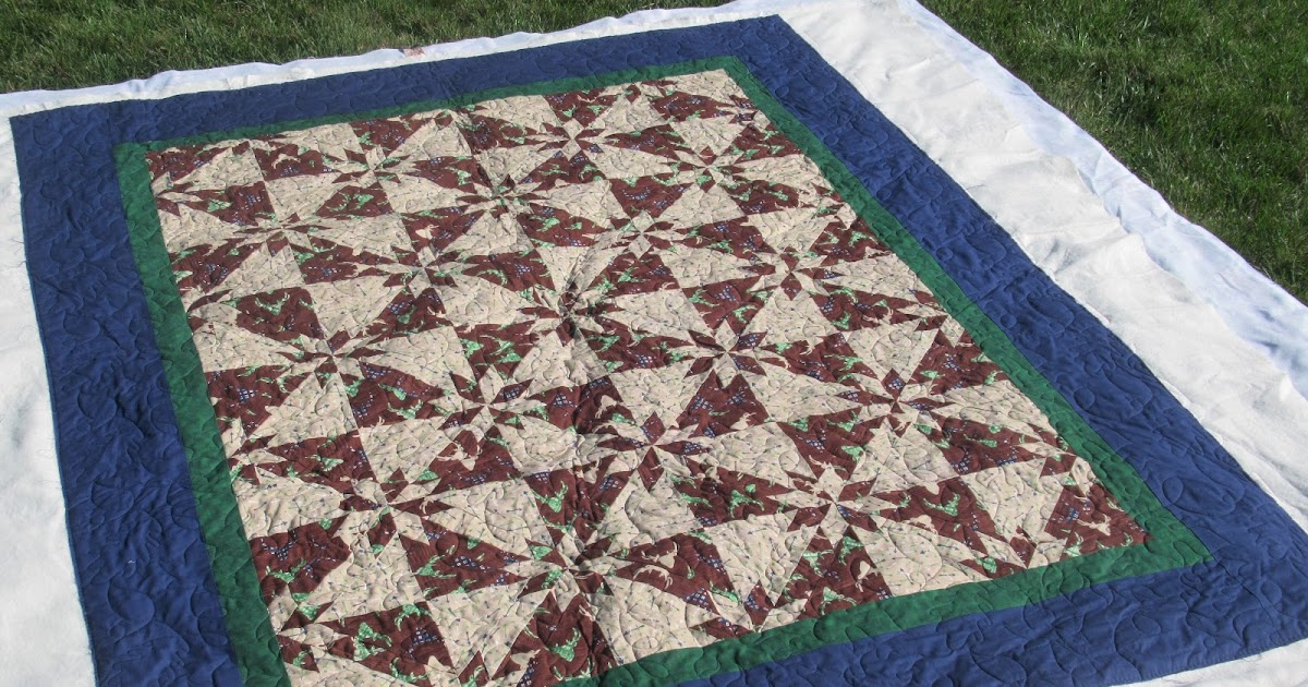 Crayon Box Quilt Studio: Susan's Adirondack Hunter's Star Quilt