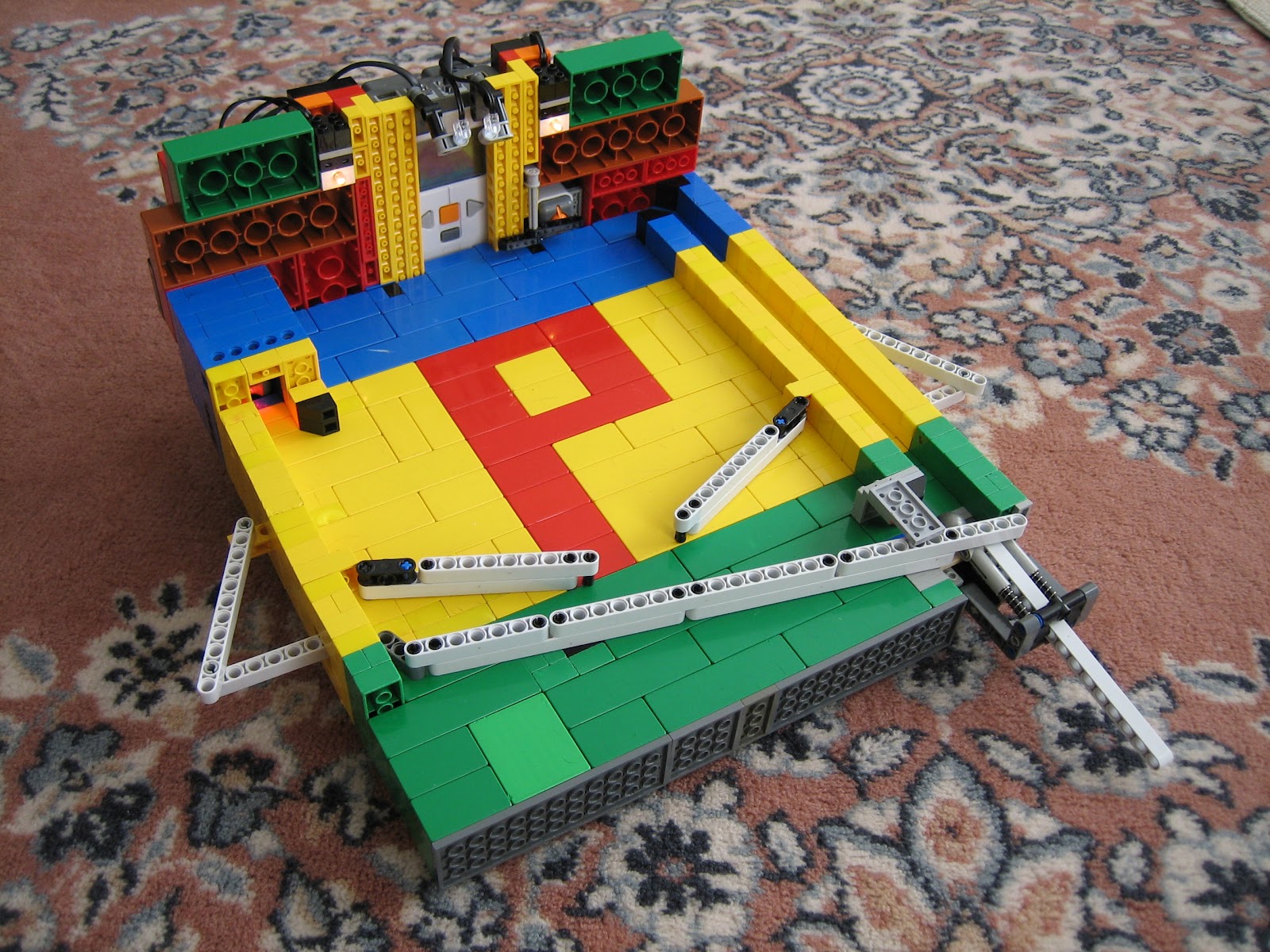 LEGOs and Robots: NXT Ultra Pinball Machine III