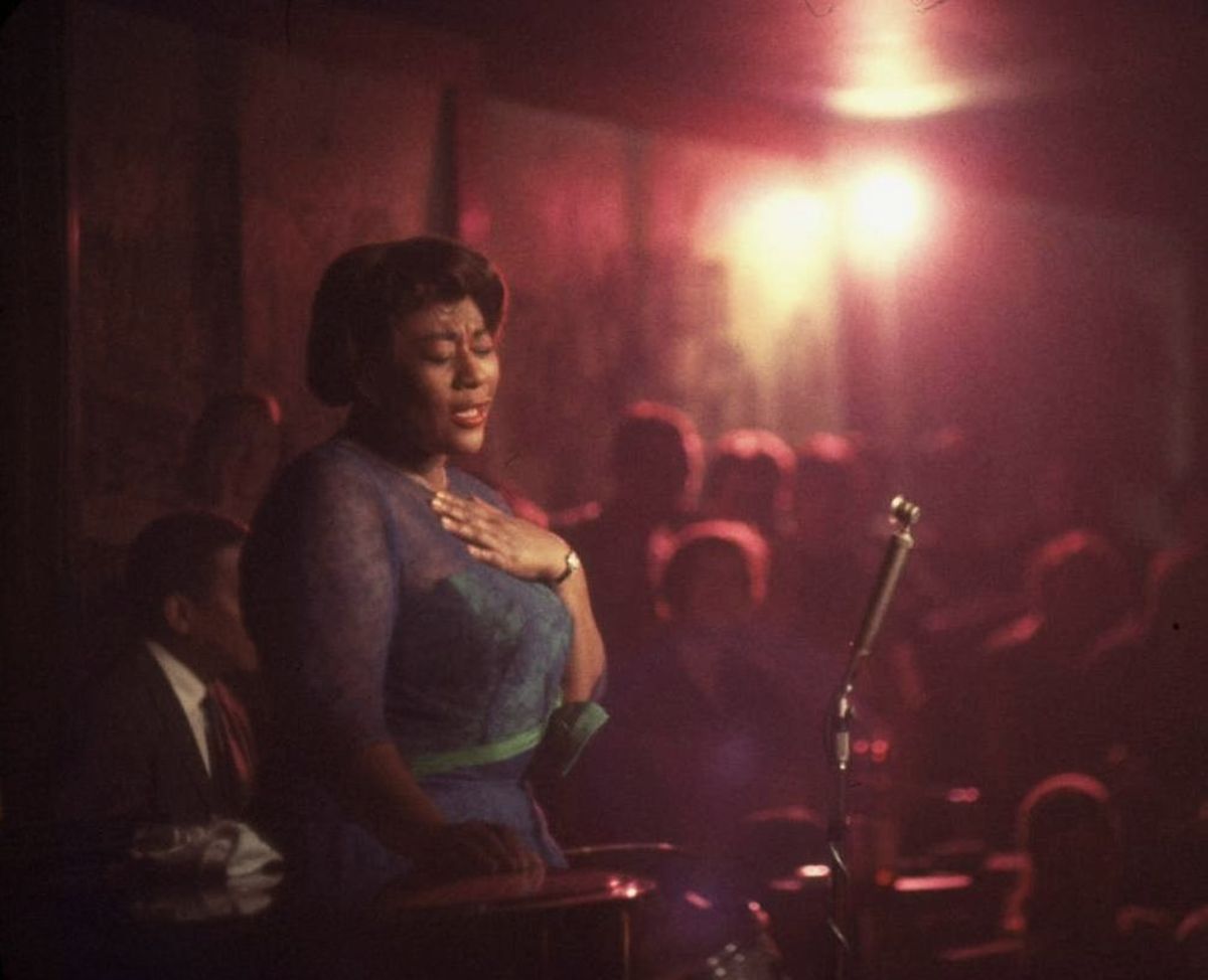 A Collection of 20 Best Color Photos of Ella Fitzgerald, the First Lady ...