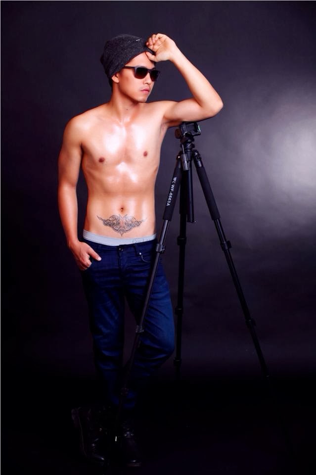 M y a n m a r H u n k s: Shirtless Nay Yan @ Creator Gym