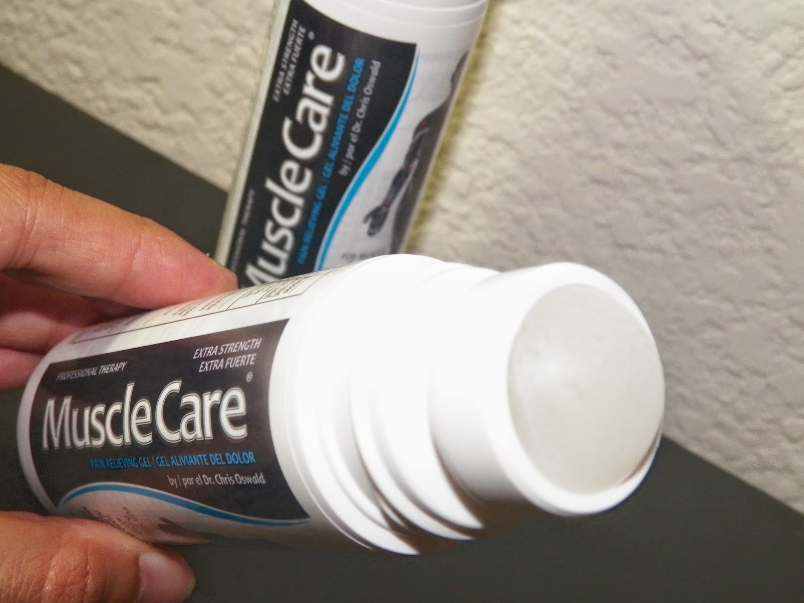 mygreatfinds: MuscleCare Extra Strength Roll-On Pain Relieveing Gel Review