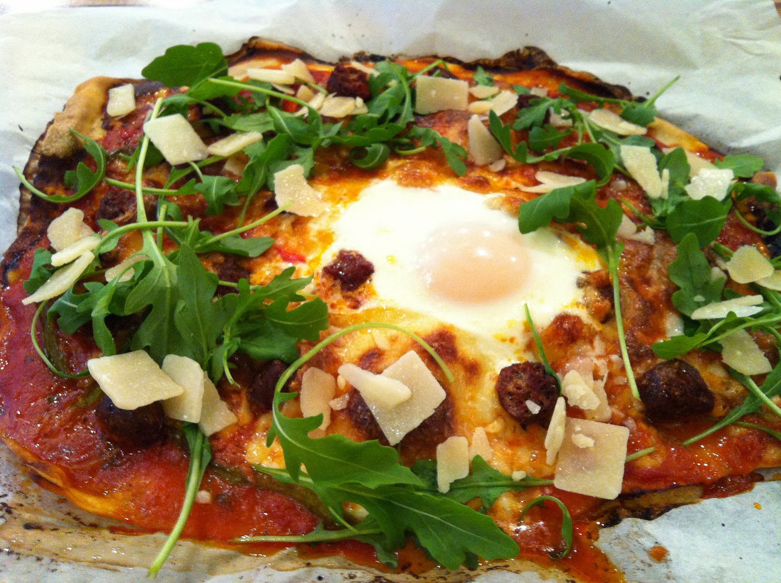 PIZZA MERGUEZ ET POIVRONS