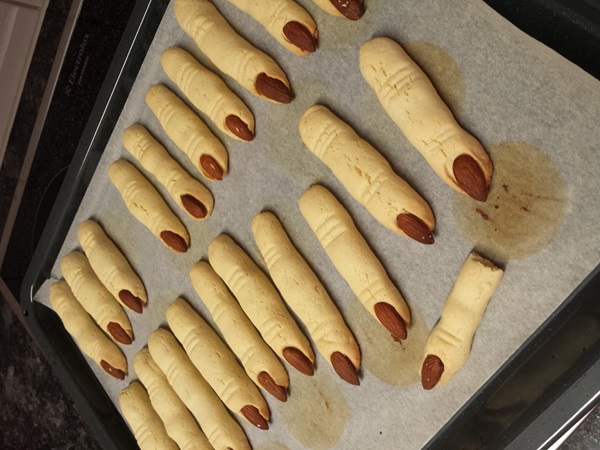 Ana Araújo: ESPECIAL HALLOWEEN - Dedos de Bruxa