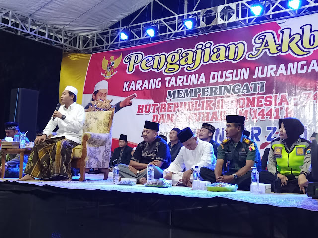 Puncak Peringatan HUT RI Ke-74, Ngaji Bareng KH. Anwar Zahid di Desa ... Puncak Peringatan HUT RI Ke-74, Ngaji Bareng KH. Anwar Zahid di Desa ...